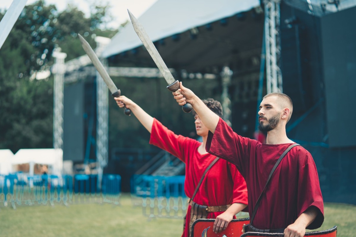 Sapne Me Talwar Dekhna : सपने में तलवार देखना कैसा माना जाता है ...